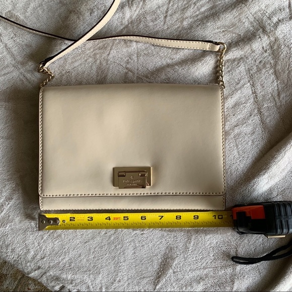 kate spade | Bags | Kate Spade Tan And Gold Crossbody Bag | Poshmark